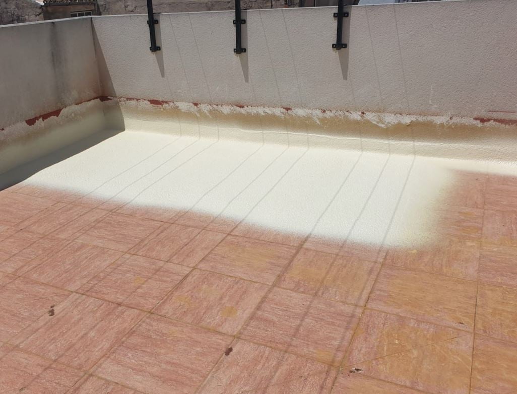 Caso de estudio: Poliuretan Spray S-403 HFO y Urespray P-500